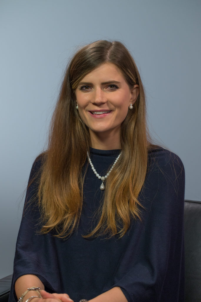 Sarah Moser - KIRCHE IN NOT